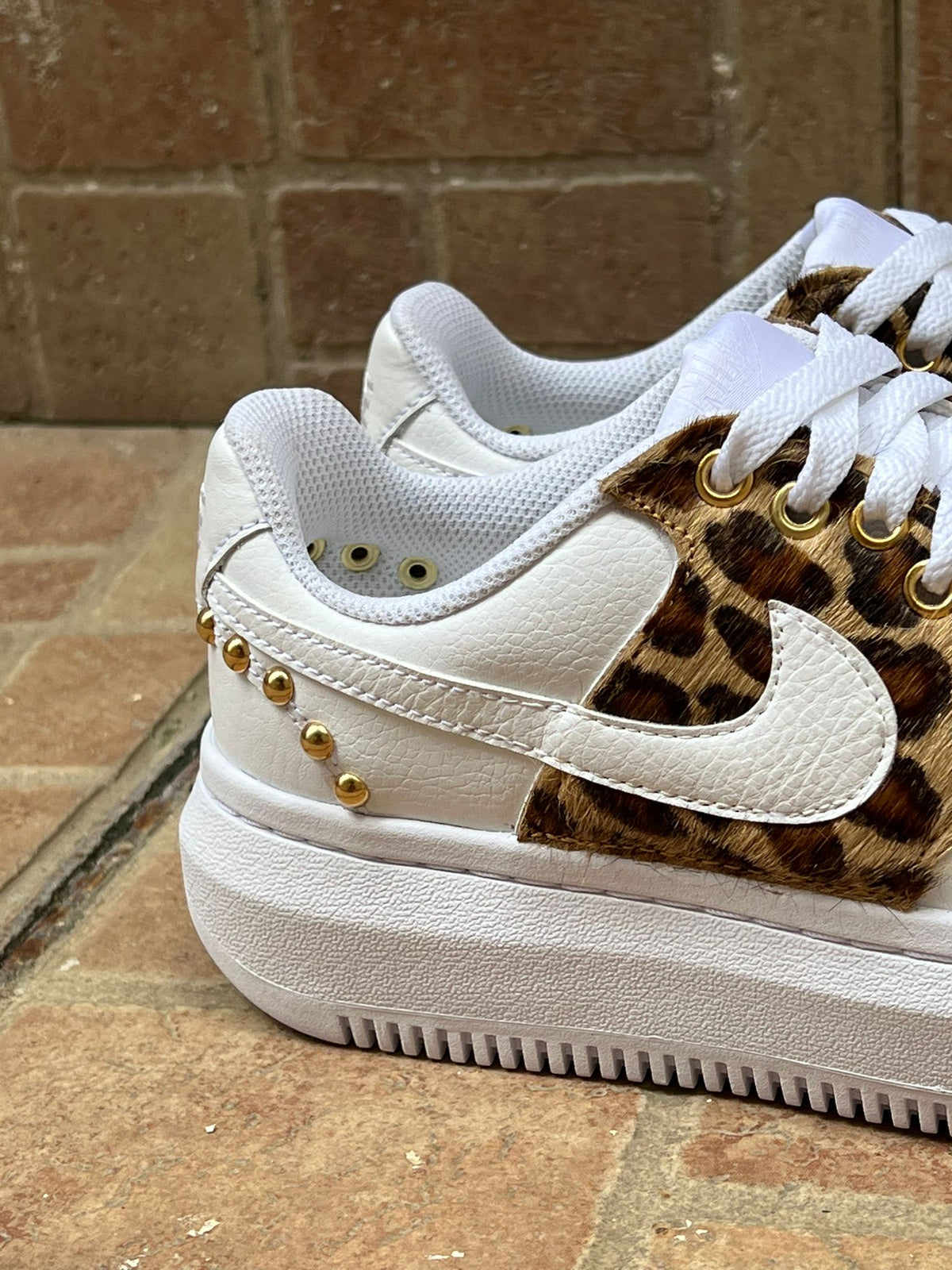 Court vision mid leopard